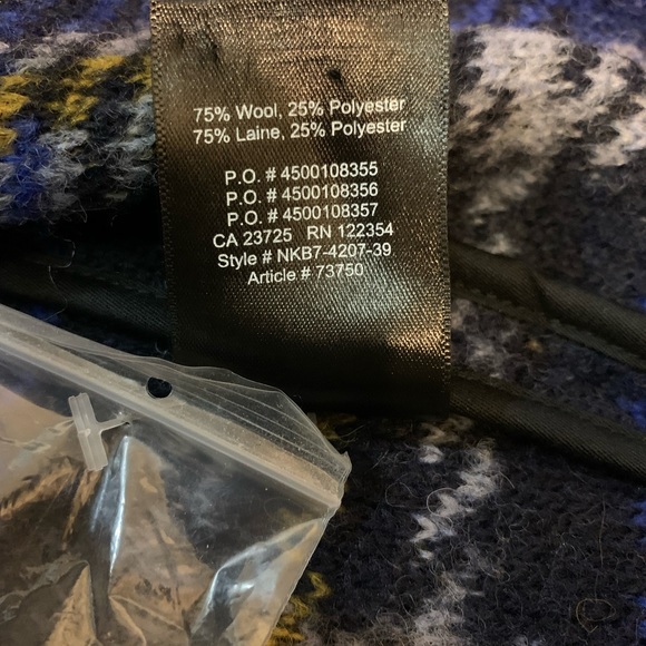 Wilfred | Jackets & Coats | Wilfred Free Aritzia Off Duty Plaid Wool Cocoon Jacket Size N Nwot ...